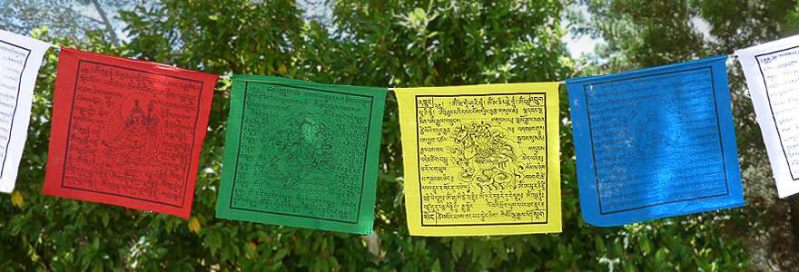 Tibetan Prayer Flags - Deities 14 x 14 cm – Tierra Zen